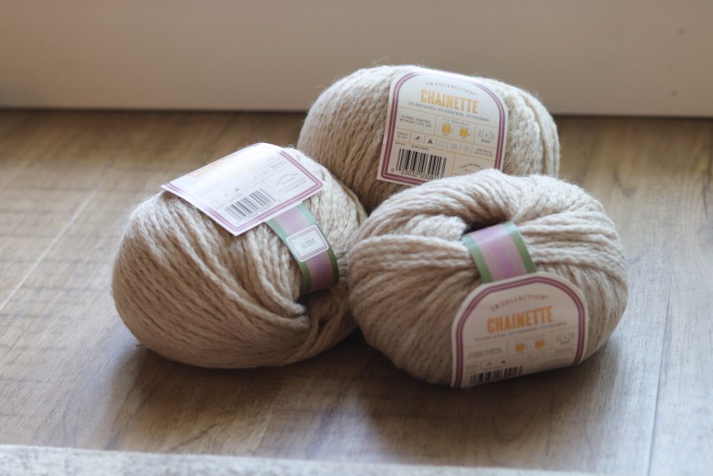Fiber Friday – Lion Brand “Chainette” Yarn Review – Knits 'N Knots