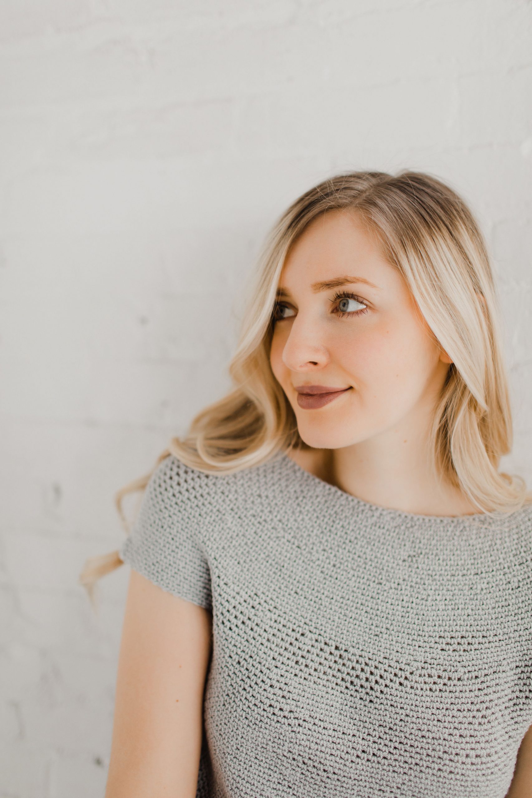 Granite Yoke Tee – Granite/Linen/Moss Stitch Top-Down Crochet Top ...