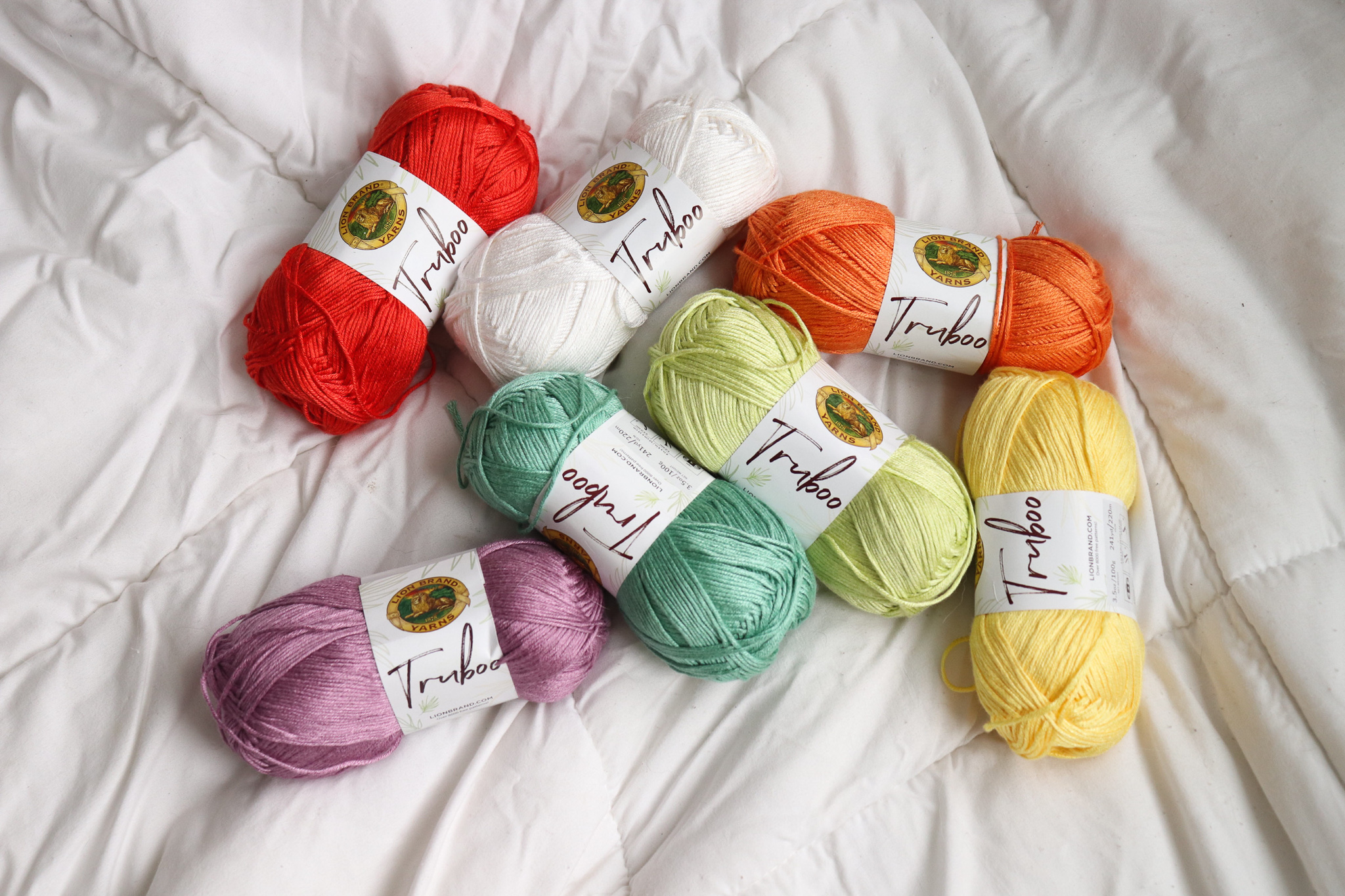 Fiber Friday – Lion Brand “Truboo” Yarn Review - Knits 'N Knots