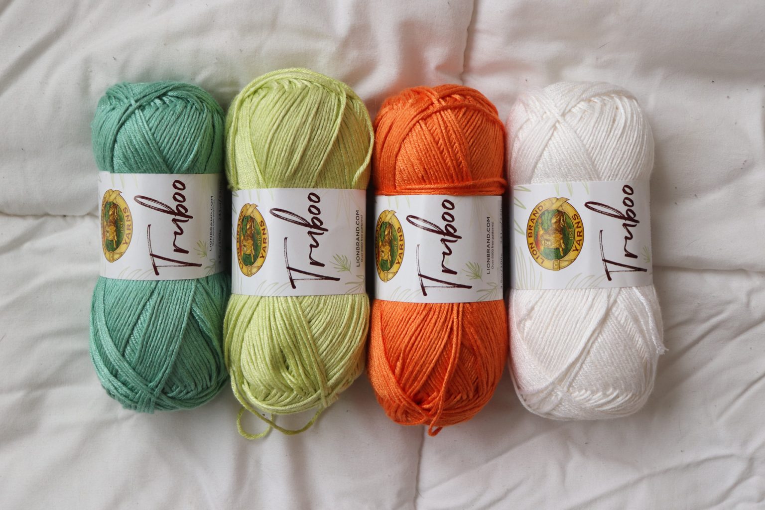 Fiber Friday – Lion Brand “Truboo” Yarn Review - Knits 'N Knots