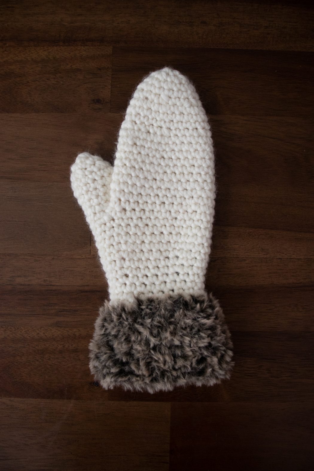 Sugarplum Mittens – [FREE] Crochet Mittens with Faux Fur Cuffs - Knits ...