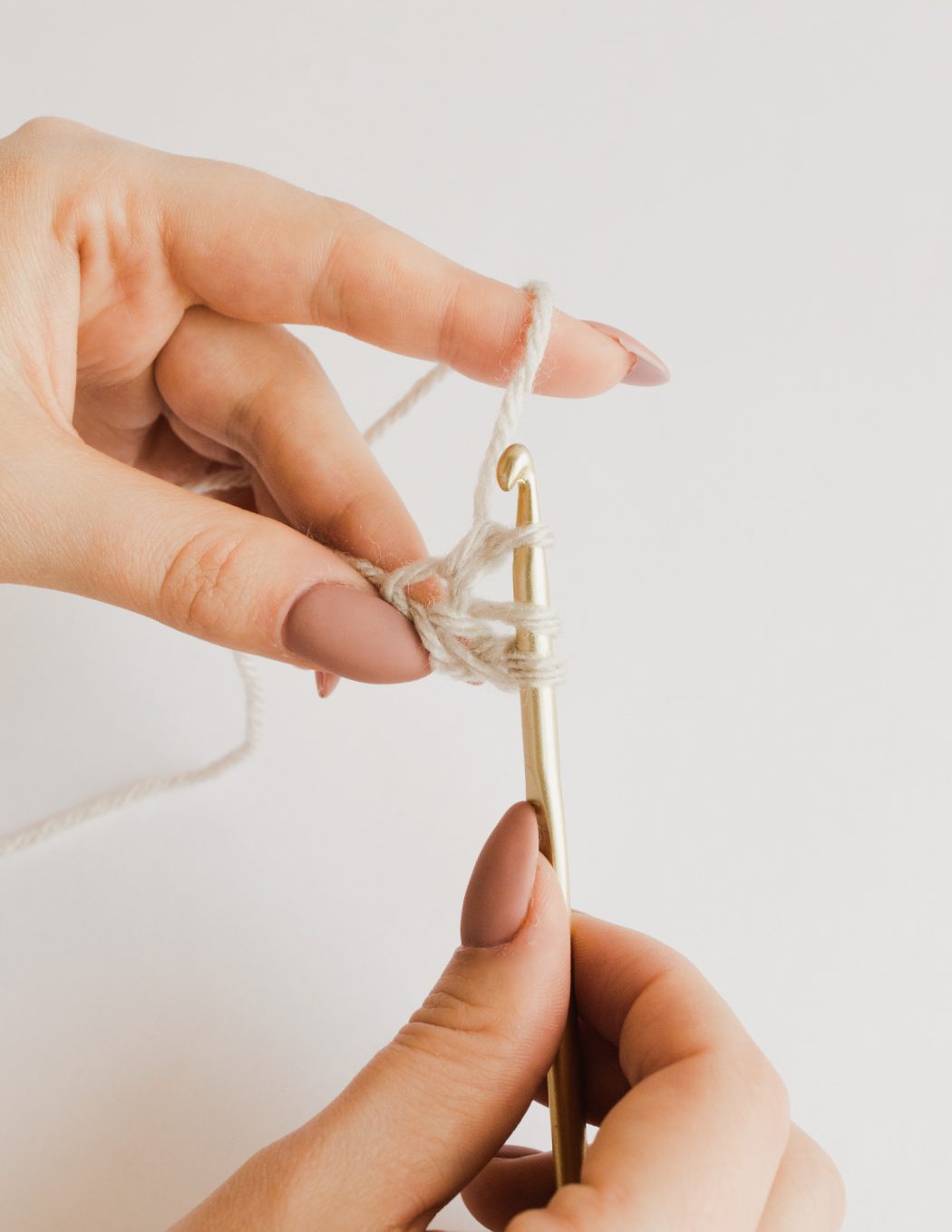 How to Work the Foundation Double Crochet (FDC) Stitch and When to Use ...