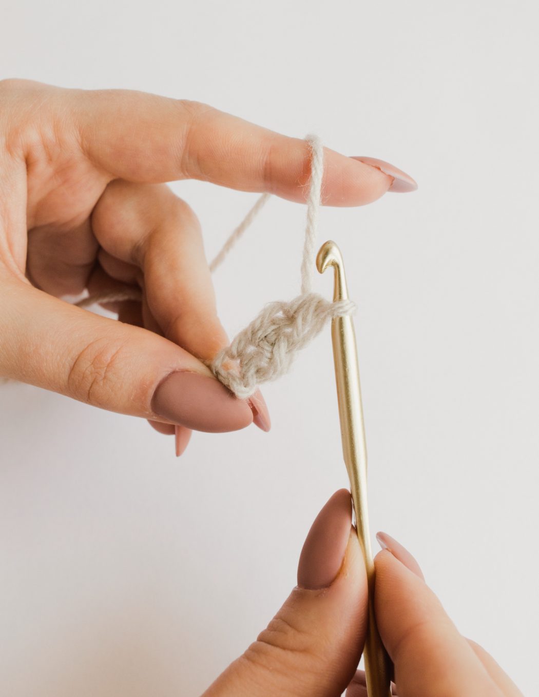 How to Work the Foundation Single Crochet (FSC) Stitch and When to Use ...