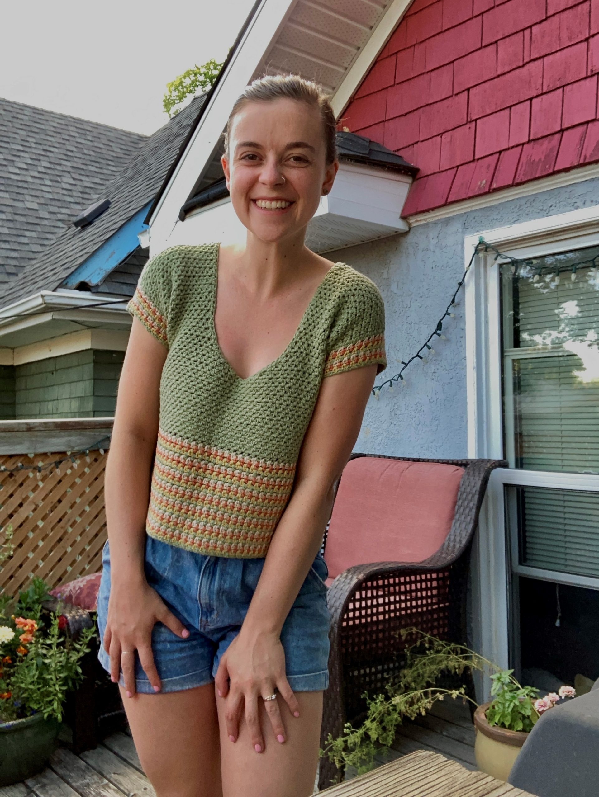 Jewel Tone Tee – Crochet Pattern for Colorful Linen Stitch Tee with Scooped V-Neck [Size ...