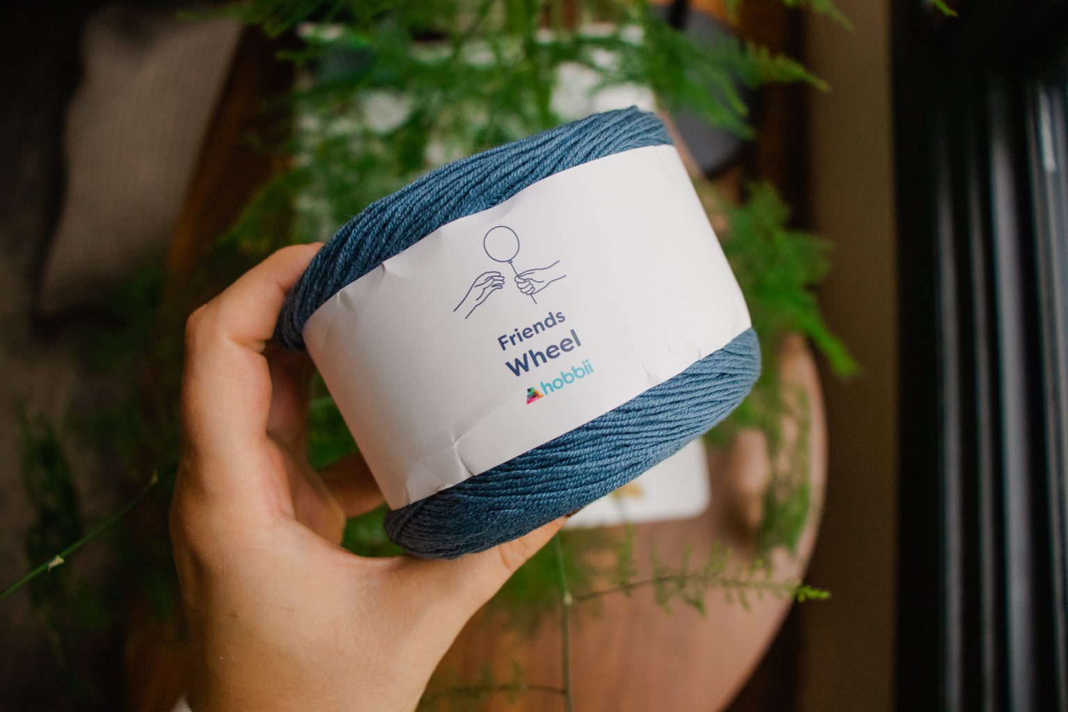 Fiber Friday – Hobbii “Friends Wheel” Yarn | Yarn Review - Knits 'N Knots