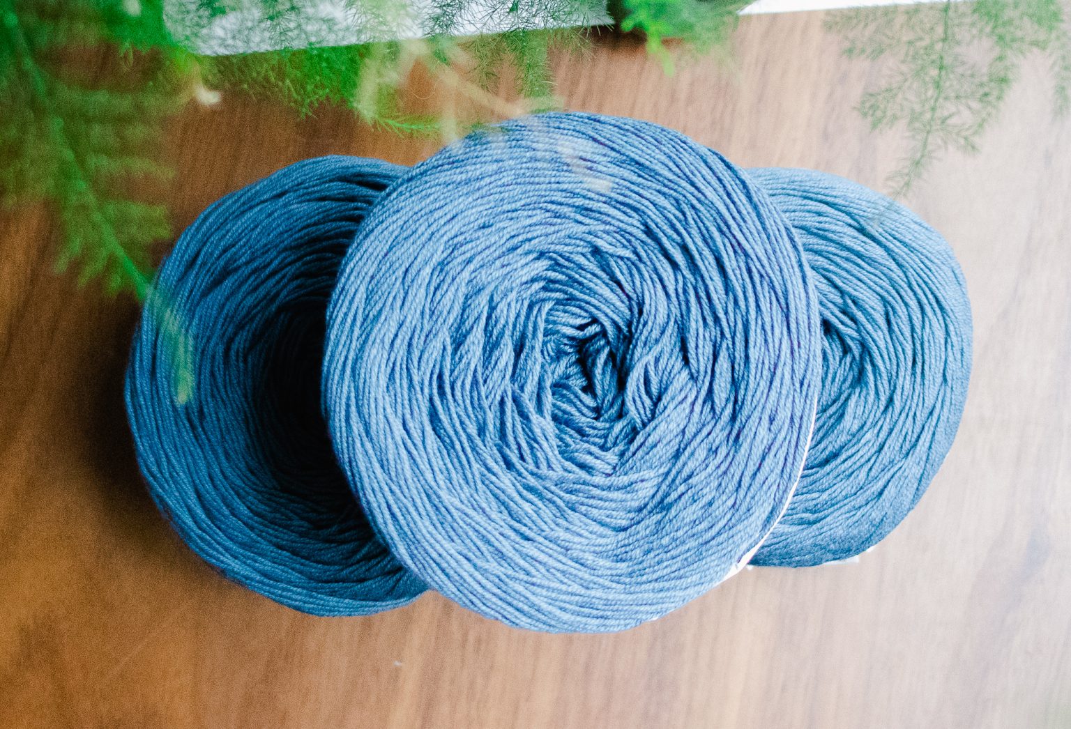 Fiber Friday – Hobbii “Friends Wheel” Yarn | Yarn Review - Knits 'N Knots