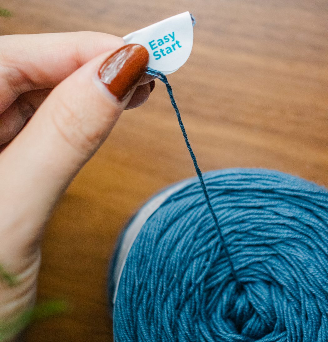 Fiber Friday – Hobbii “Friends Wheel” Yarn | Yarn Review - Knits 'N Knots