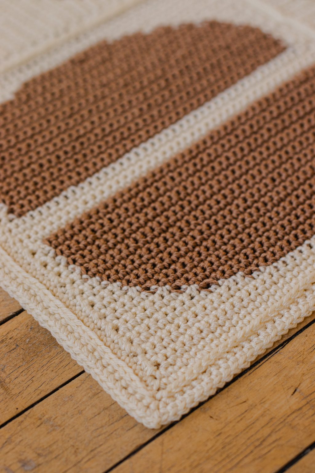 Curve Appeal Throw – Crochet Pattern with Intarsia Squares for MCM ...